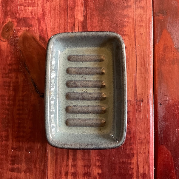 Handmade Ceramic Soap Dish: Raised Center Soap Holder - Etsy