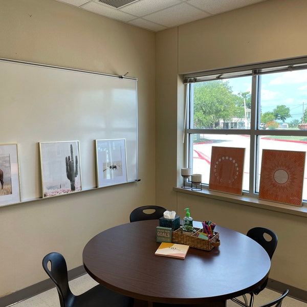 Number Eight Distressed Classic Typeface Numeral Character Scandinavian ...