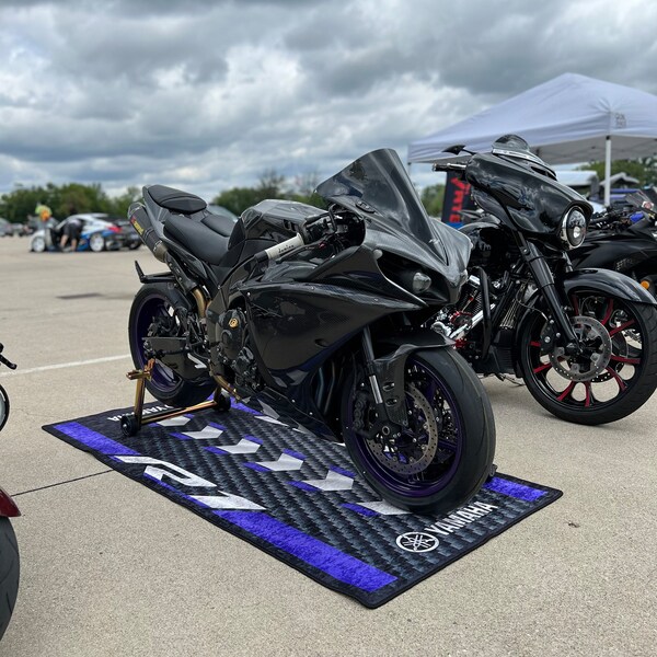 Yamaha R1 Motorcycle Personalized Rug Accesorries Floor Bottom Pit Mat ...