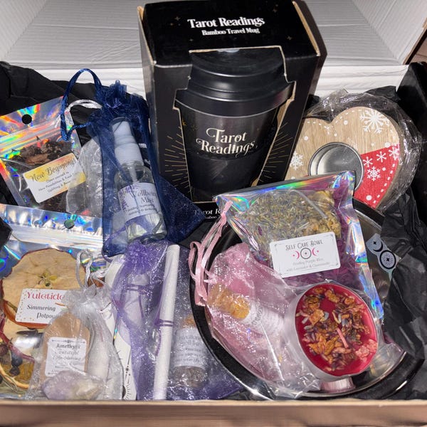 Selene Altar Tin, Goddess of the Moon Selene Shrine Tin, Selene Decor ...