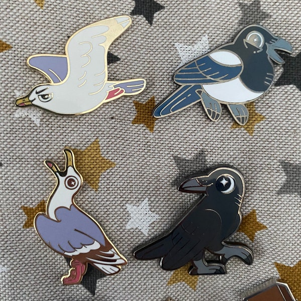Crow Enamel Pin / Carrion Crow Jewellery / Cute Goth Bird / Lapel Pin ...