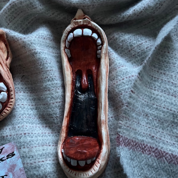 Hand Crafted Gaping Gob Inscence Holder or Ashtray - Etsy