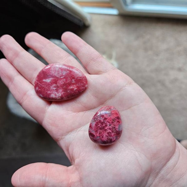 Thulite Flat Pocket Stone | S, M, L | - No. 409 (polished Red Crystal ...