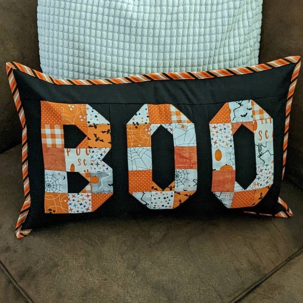 Boo Pillow Sham Pattern PDF by Jen Daly Quilts - Etsy