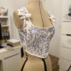 Romantic Corset Sewing Pattern With Straps, Adjustable Lacing at Back ...