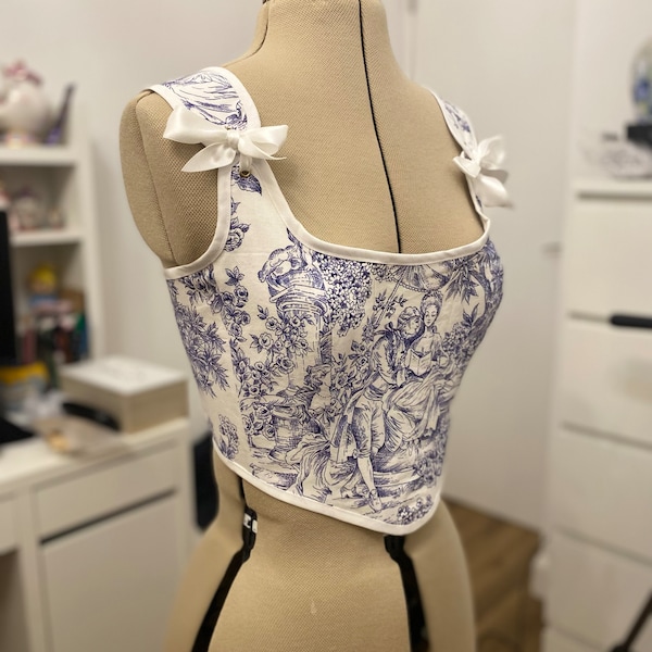 Romantic Corset Sewing Pattern With Straps, Adjustable Lacing at Back ...