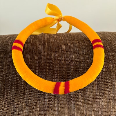 Royal Blue and White Lei Hulu Kamoe, Custom Graduation Lei, Lei Po'o ...