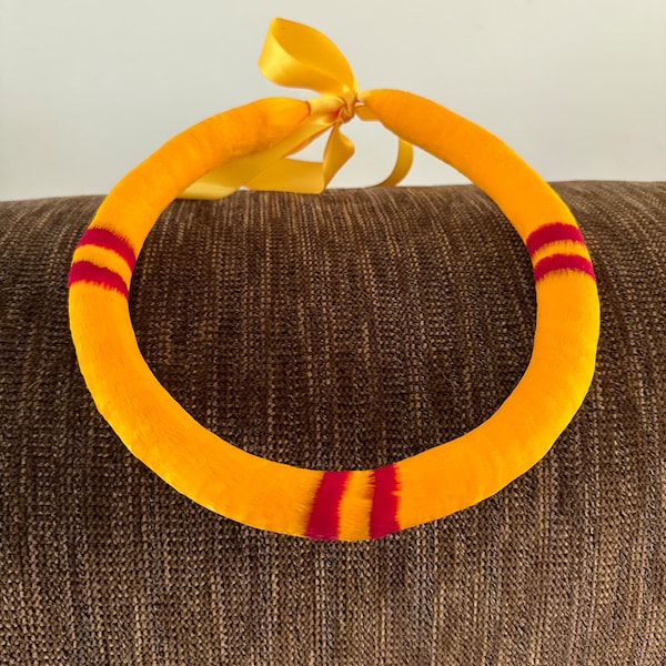 Royal Blue and White Lei Hulu Kamoe, Custom Graduation Lei, Lei Po'o ...