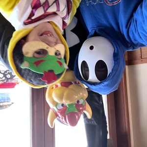 Cartoon Classics Animal Masks Road Runner Bird Sneaky Coyote Tasmanian ...