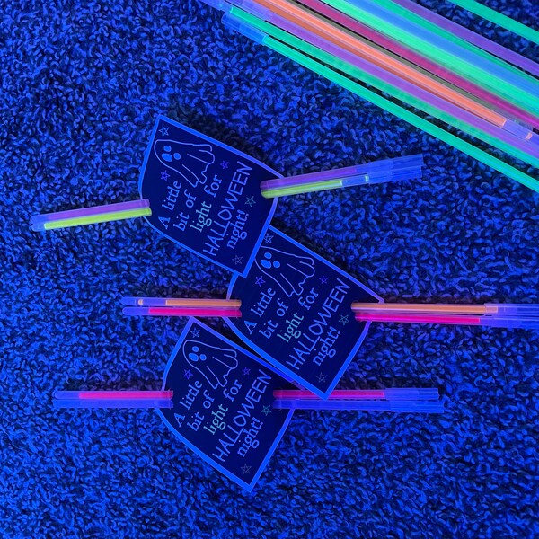 Halloween Glow Stick Tag - Glowstick Card Printable - Halloween Party ...