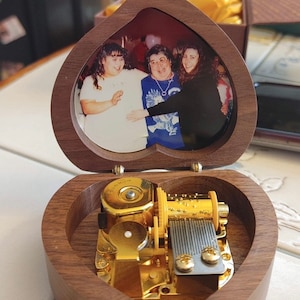 Custom Melody Music Box / Personalized Music Box With a Custom - Etsy