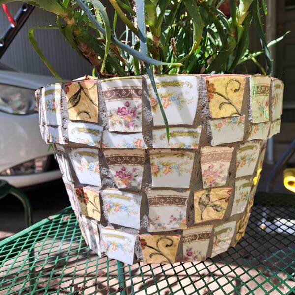 Handmade 'garden Sweet Garden' Mosaic China Heart, Broken Plate Heart ...