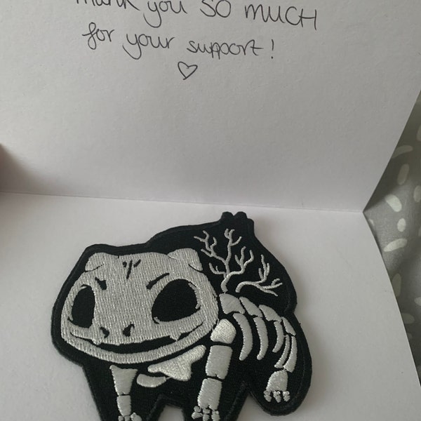 Spooky Bulbasaur Patch - Etsy
