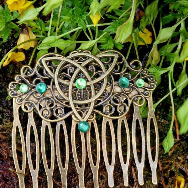 Small Hair Comb in Green Bronze With Dragon's Eye, Fantasy Hair Comb ...