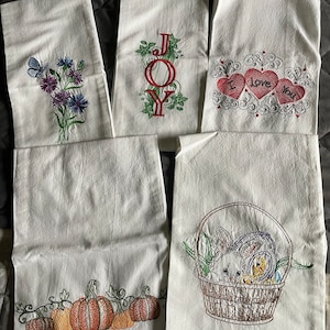 Tea Towelsvintage Embroidered Flowersset of Tea Towelshand ...