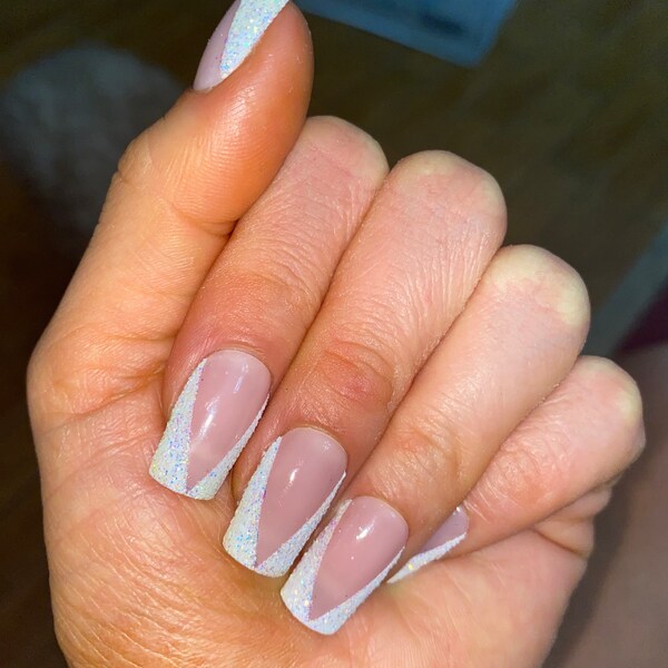 CLASSIC | Luxury, Durable + Reusable Press on Nails | Short Square ...
