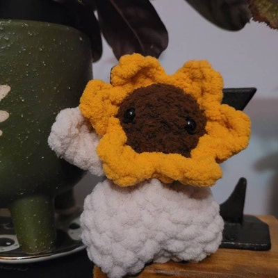 Handmade Crochet Frog Wizard Plushie Cute Frog Mage Stuffed Toy Magical ...