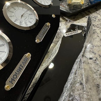 Time Zone Clock. 4 Customizable Zones. Optional Zone Labels. Personal ...