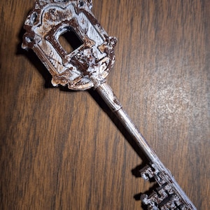 Resident Evil Village Lady Dimitrescu Key 3d Printed Replica - Etsy