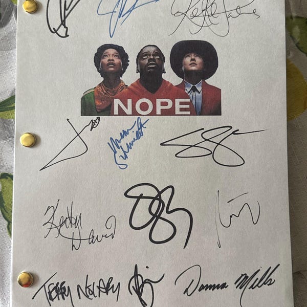 Friends Cast Signed Finale TV Script Screenplay Autographs Jennifer ...