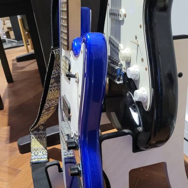 Custom Spark Amp Kicker With Guitar Stand, Amplifier Holder With Pedal ...