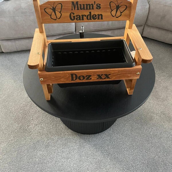 Mum’s Garden Bench Planter Hearts - Etsy UK