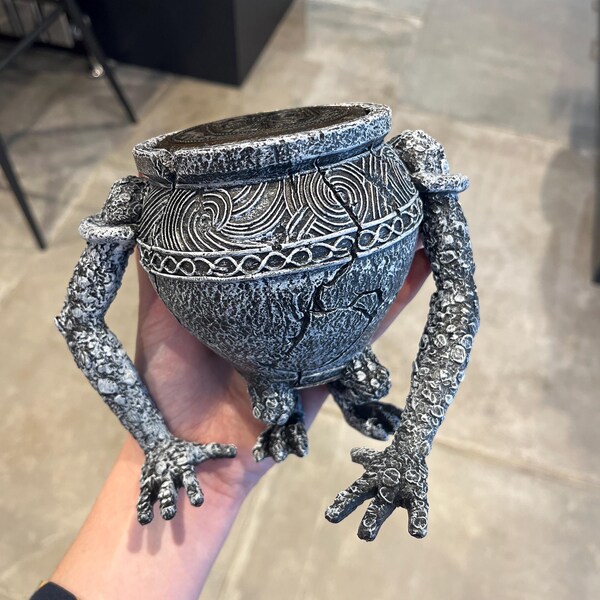 Sandstone Color Cute Cartoon Ashtray, Easter Island Yoga Stone Man ...