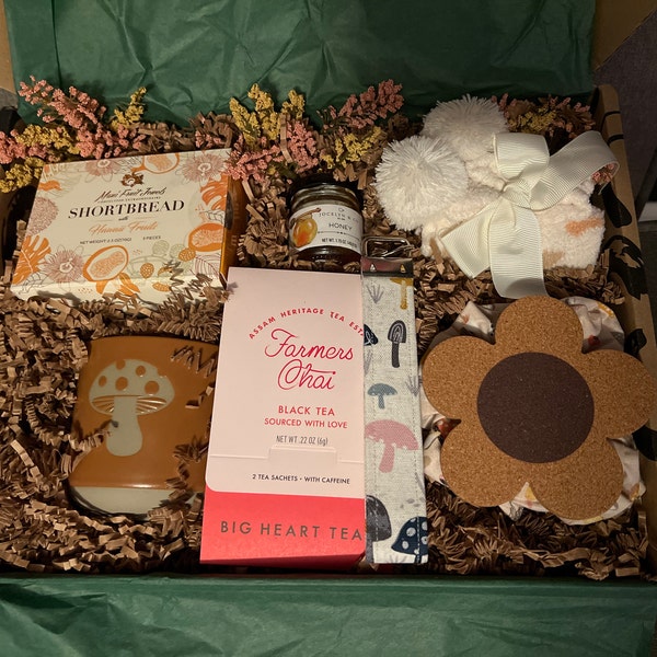 Halloween Ghost Gift Box Spooky Gift Basket for Her Halloween Care ...