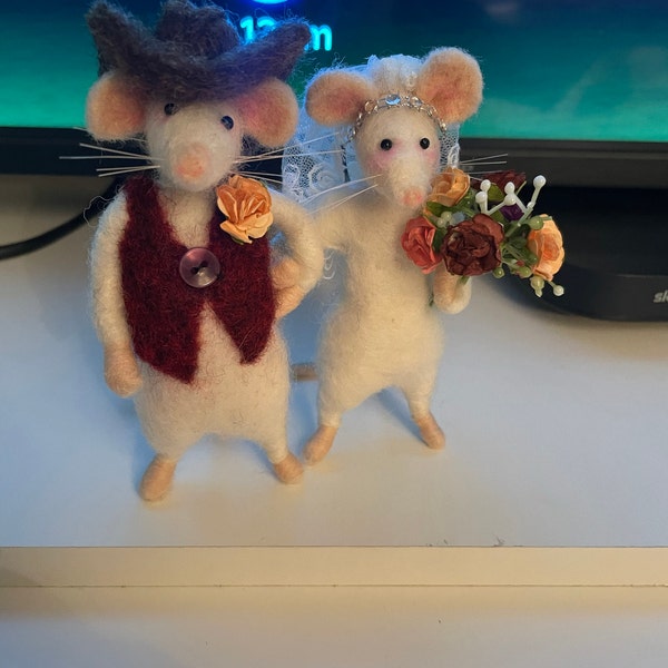 Mouse Wedding Cake Topper/mice Topper/mice Bride and Groom/ Animal Cake ...
