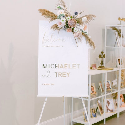 White Easel . Wedding Sign Solid Wood Floor Stand . Display Lightweight ...