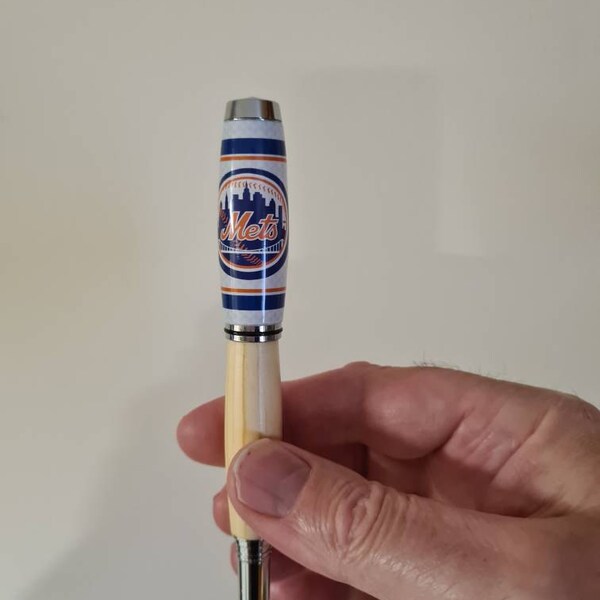 Ring Neck Pheasant and Silver Pheasant Feather Resin Embedded Ballpoint ...