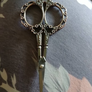 Victorian Floral Embroidery Scissors Antique Style Vintage Sewing and ...