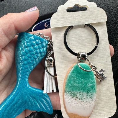 Resin Keychain, Ocean Resin Art, Beach Keychain, Wood Keychain, Custom ...