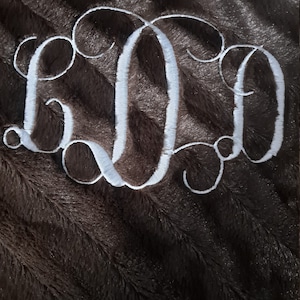 4size Interlocking Monogram 3 Letters Monogram Font BX Fonts Embroidery ...