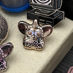 Stoop Kid Enamel Pin - Etsy