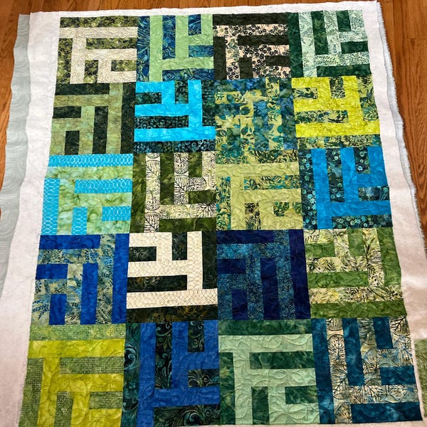 Vienna Quilt Pattern, Villa Rosa Designs VRDRC233, Layer Cake Friendly Lap Throw Quilt Pattern ...