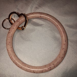 Keychain Bracelet Silicone Key Ring Key Loop Silicone Bangle Keychain ...