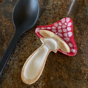 Ceramic Oak Leaf Spoon Rest Handmade Woodland Kitchen Decor | Etsy