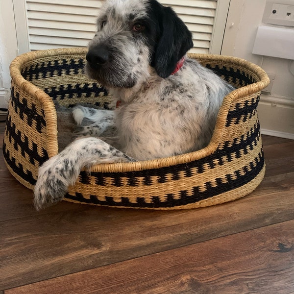 Cozy Dog Bed Basket – Handwoven Natural Bolga Dog Bed for Small to X ...
