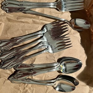 PLANTATION Oneida Custom Stainless Vintage Flatware - 2 Salad / Dessert ...