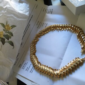 Bold ANNE KLEIN Infinity Love Knot Collar Necklace With Iconic Lion ...