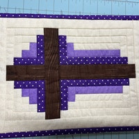 Log Cabin Cross Mug Rug Pattern - Etsy Canada