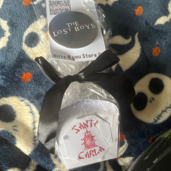 Secret Santa Wrapping Paper. A3, 2x Sheets of Gift Wrap. - Etsy