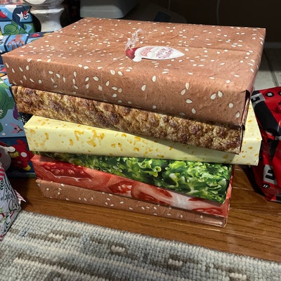 Cheeseburger Wrapping Paper Set Funny Gift Wrap for Multiple Presents ...
