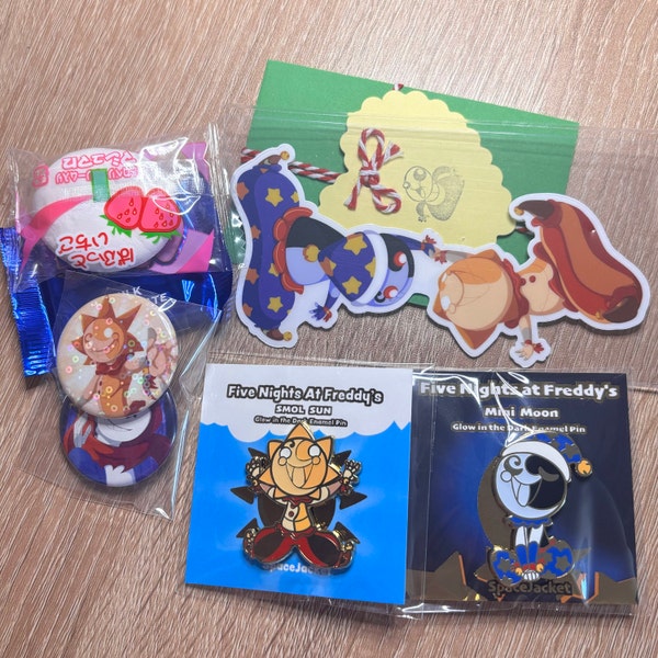 FNAF Smol Sun and Mini Moon Glow-in-the-dark Enamel Pins Free Sticker ...