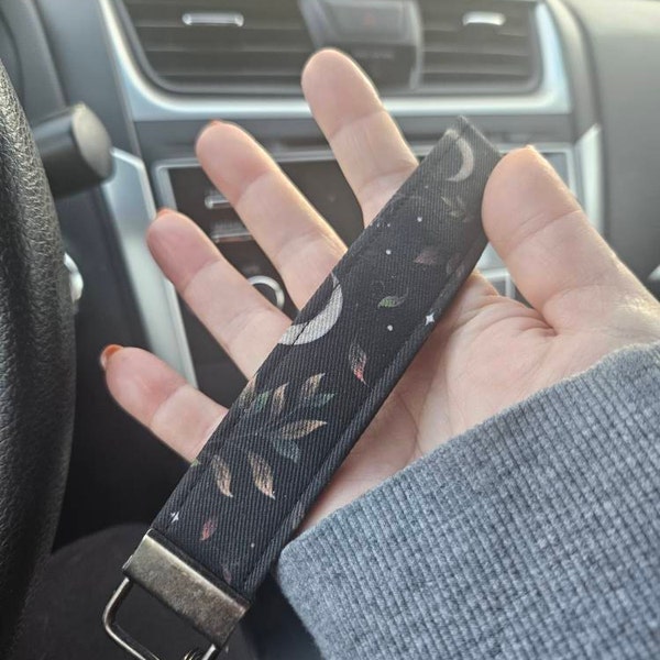 Vintage Halloween Inspired Keychain Wristlet Key Fob Alt/goth Lanyard ...