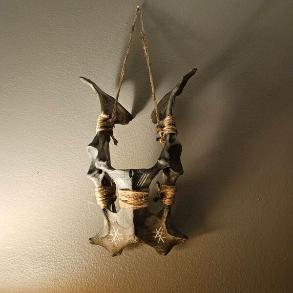 Made to Order : Primitive Sigil Deer Jawbone Ritual Knife - Etsy