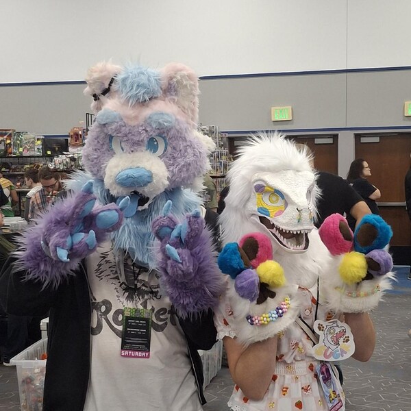 Toony Goat Foam Headbase - Etsy