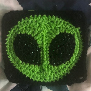Alien Head Granny Square - Etsy