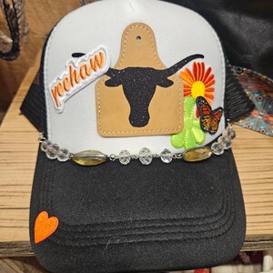 Red Tailed Hawk Bird Facing Right Iron on Applique Embroidered Patch ...